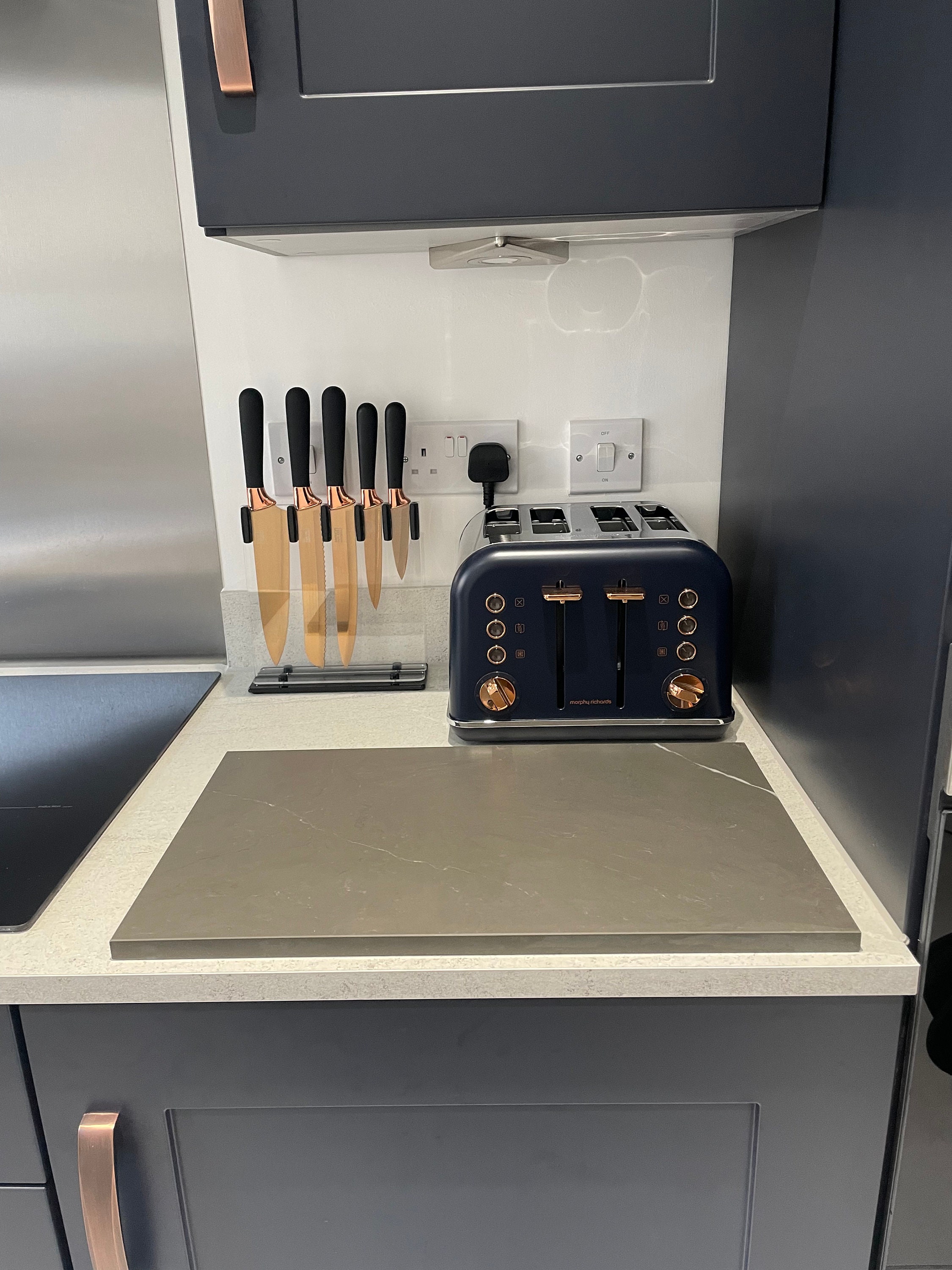 LUXURIOUS QUARTZ BOARDS Chopping / Cutting / Serving / Food Preparation ...