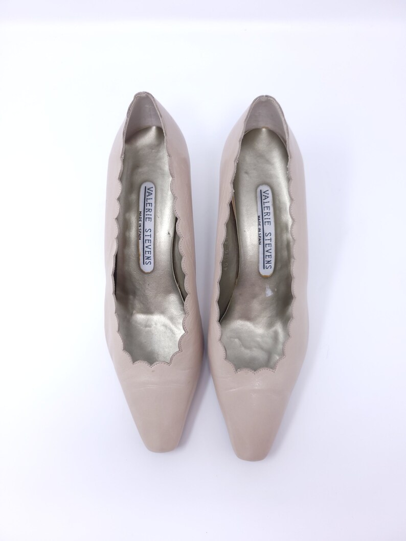 Vintage Valerie Stevens/ 1990s / Cream / Kitten Heel / Leather ...