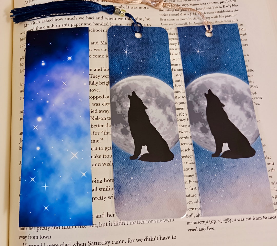 Howling Wolf in Moonlight Bookmark C6 - Etsy