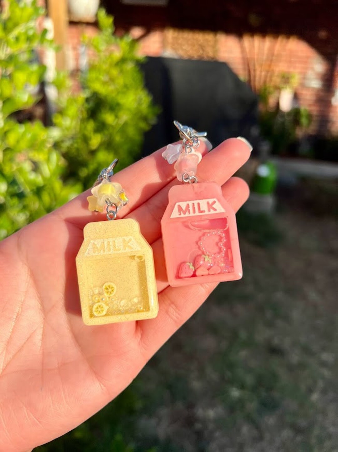 Mini Strawberry and Banana Milk Resin Shaker Keychains- Handmade Kawaii ...