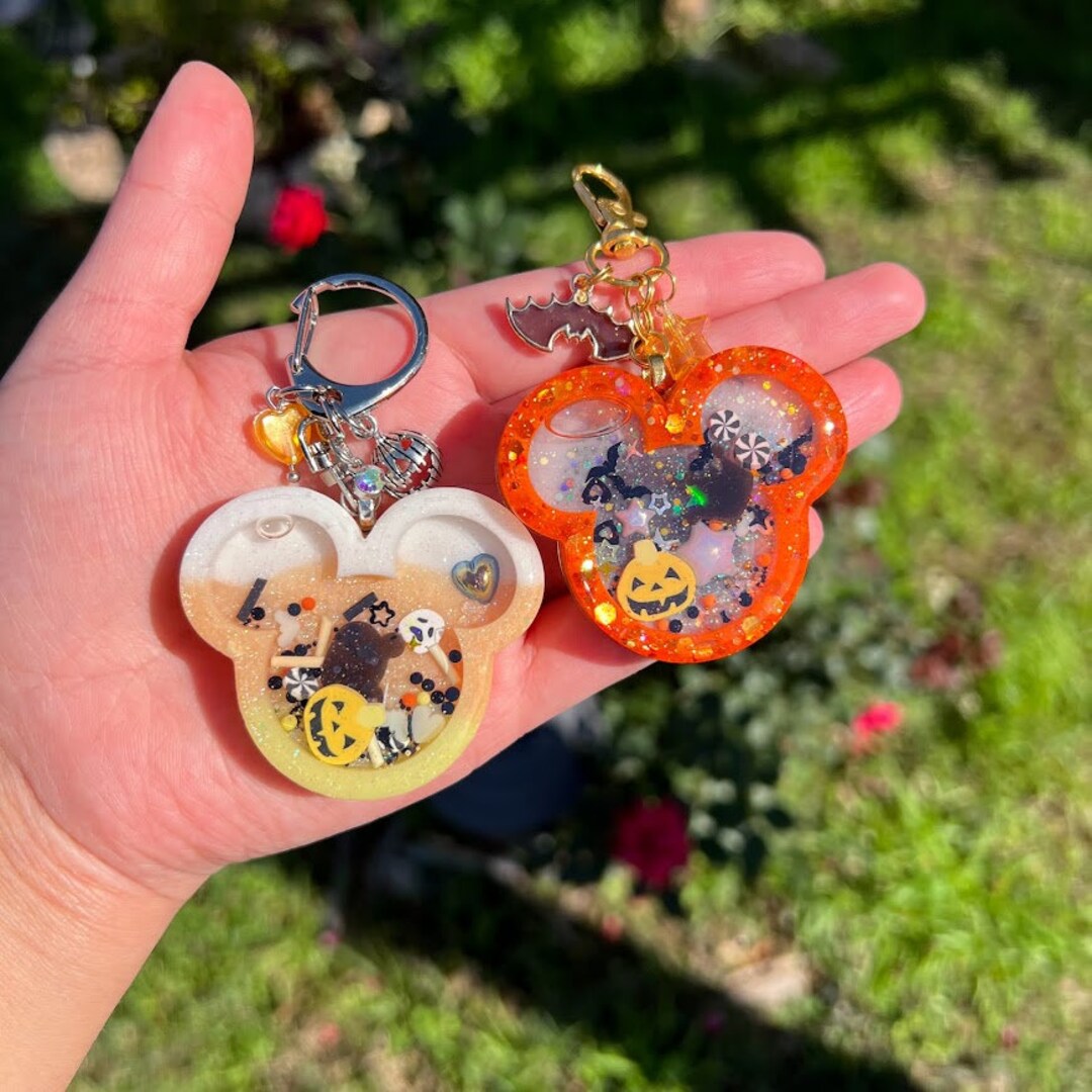 Halloween Spooky Mouse Head Resin Shaker Keychain Glow in the Dark ...