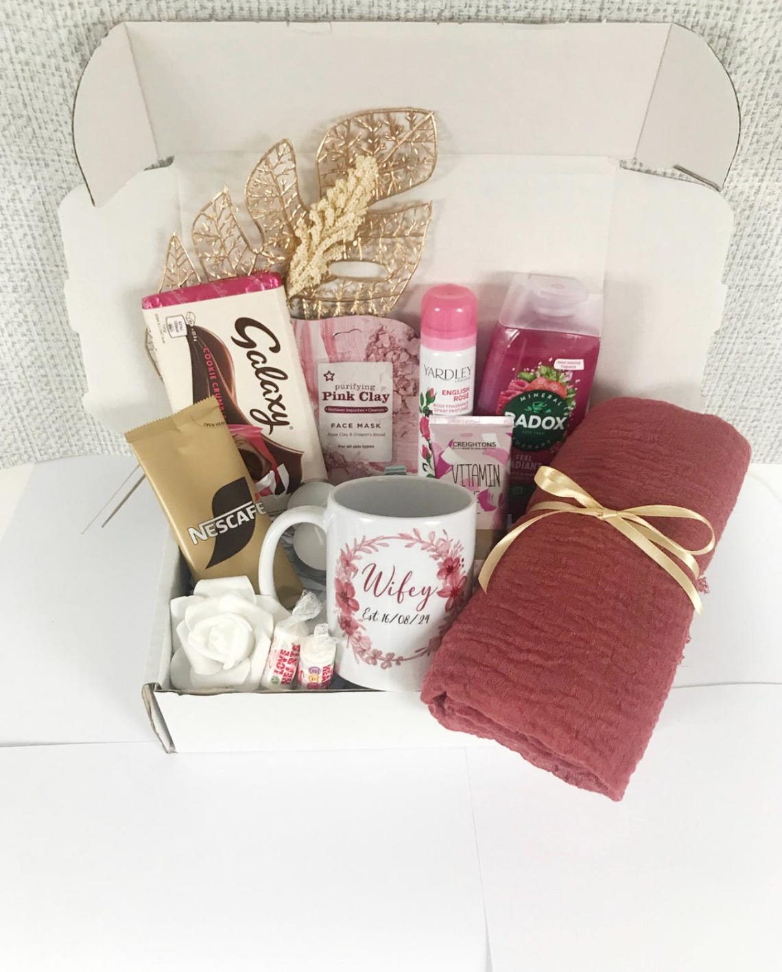 Luxury Hijab Hamper Islamic Daughter Sister Friend Eid Wife Gift Revert ...