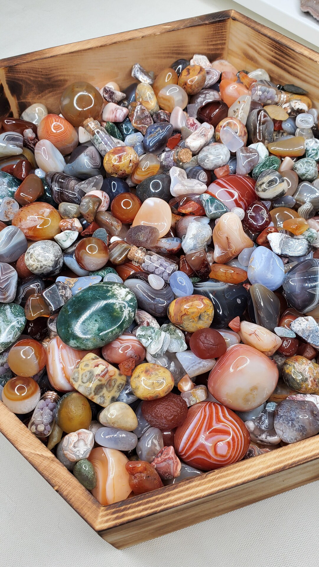 The Agate Room Crystal Confetti Agate Crystal Confetti Agate Crystal ...