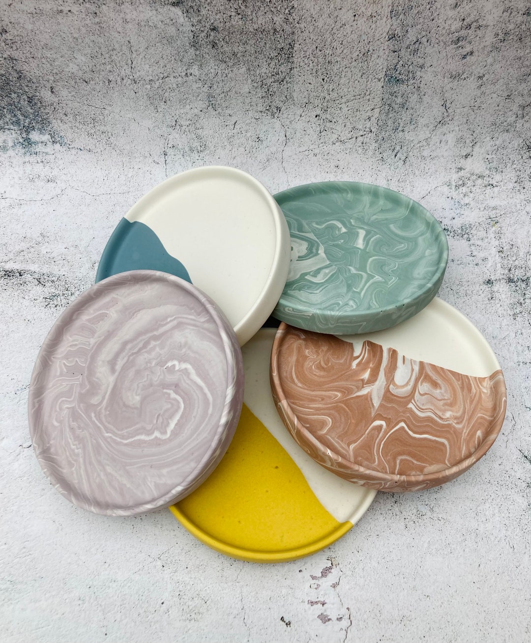 Handmade Round Candle Plate | Jesmonite Marbled Tray | Jewellery Plate ...