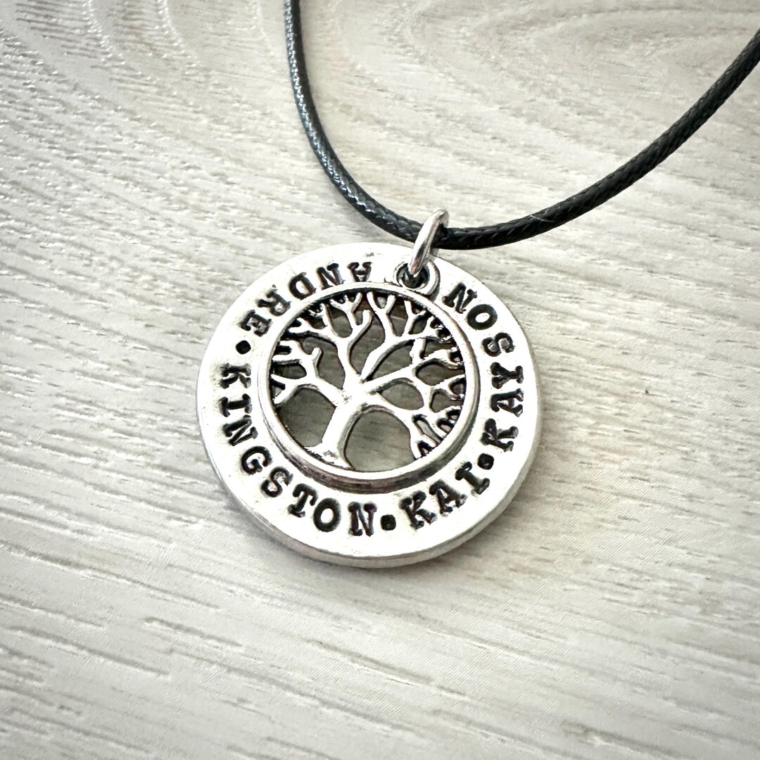 Personalized Family Tree Name Necklace, Custom Unisex Pendant - Etsy