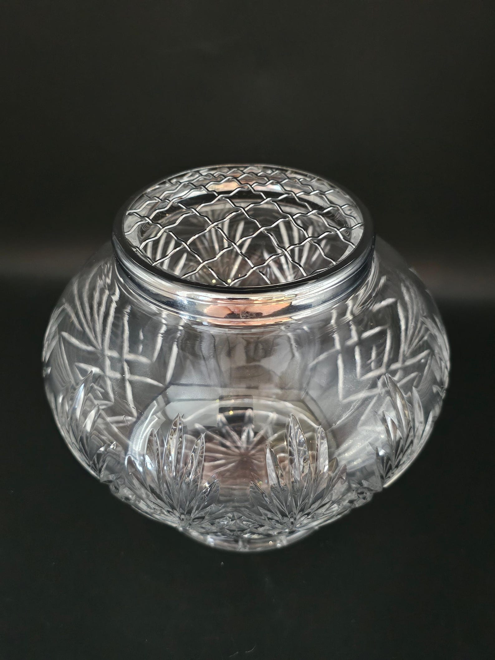 Large Crystal Glass Rose Bowl. 16.5cm Tall - Etsy