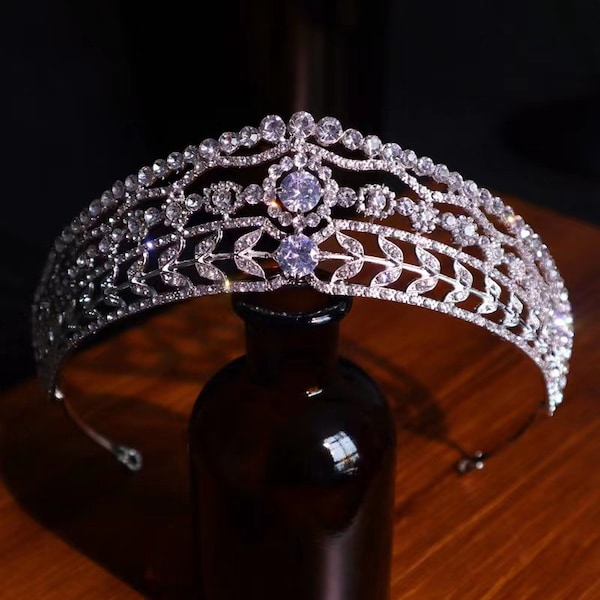 Bridgerton Tiara - Etsy UK