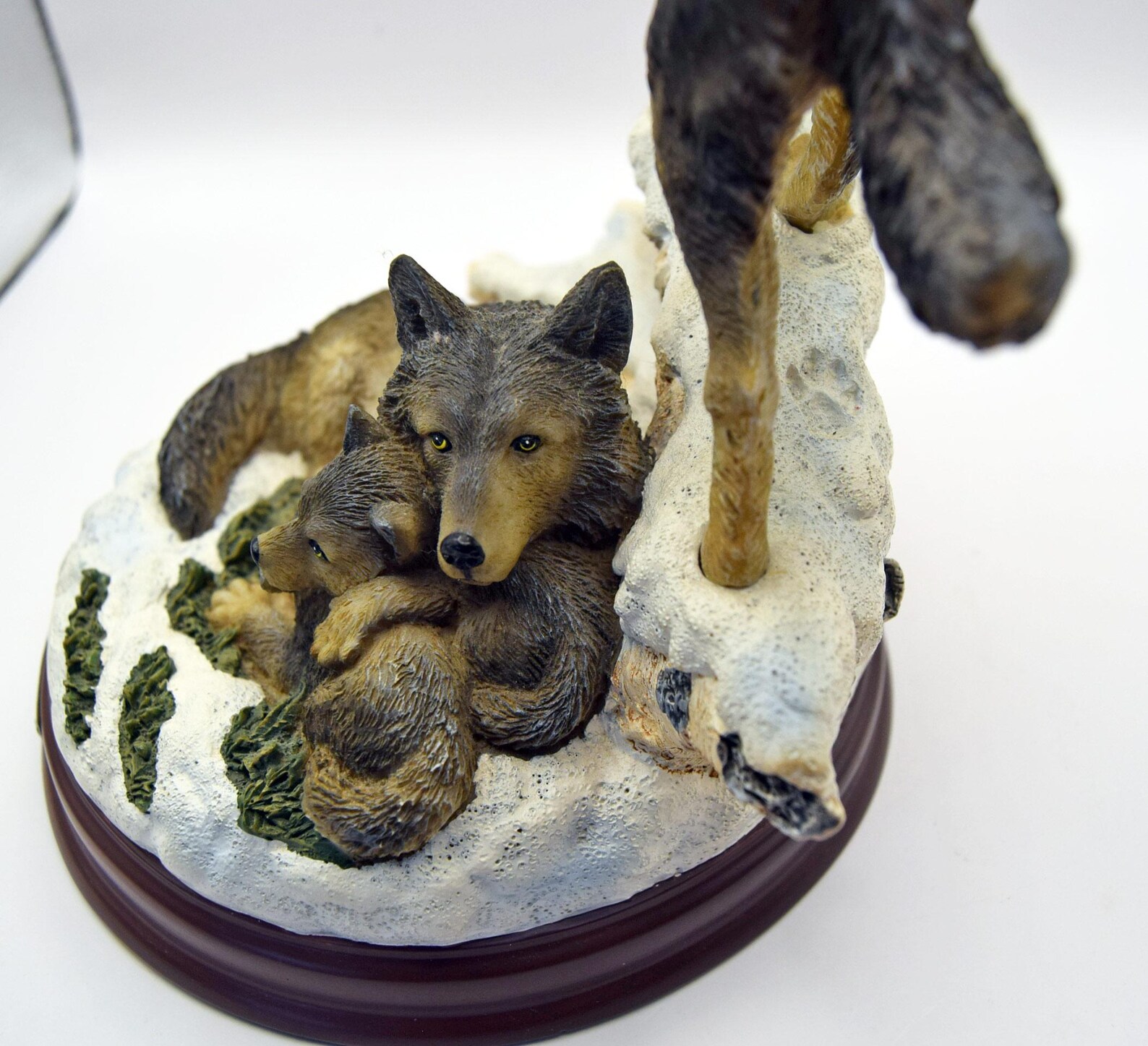 Wolf Figurine Sculpture 'winter Majesty' Protectors of the Pack Wolves ...