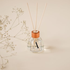 Minimal Diffuser Mockup 1:1 Ratio Oil Diffuser Label Mock Up - Etsy