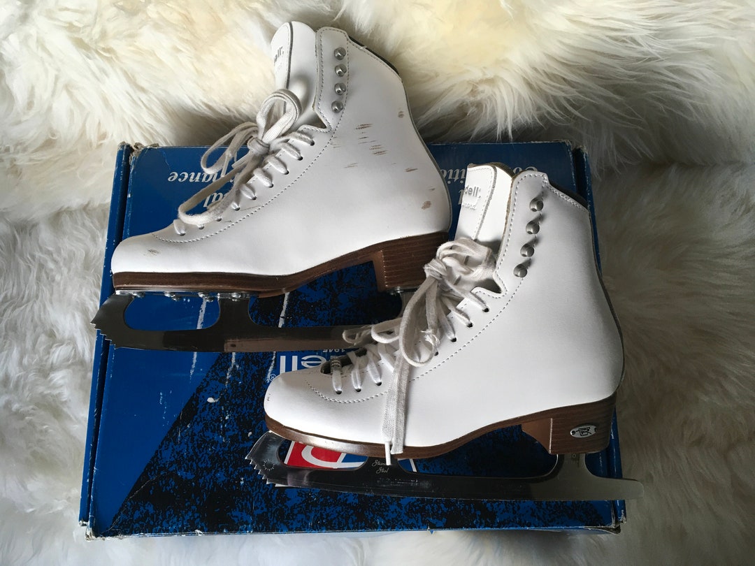 RIEDELL Model 133DM White Med Width Size 5 Women’s Figure Skates. - Etsy