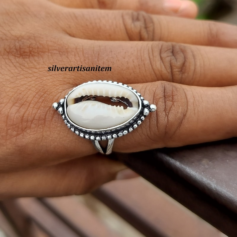 Cowrie Shell Ring - Etsy