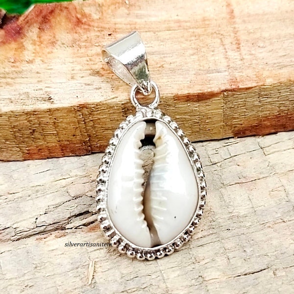 Cowrie Shell Pendant - Etsy