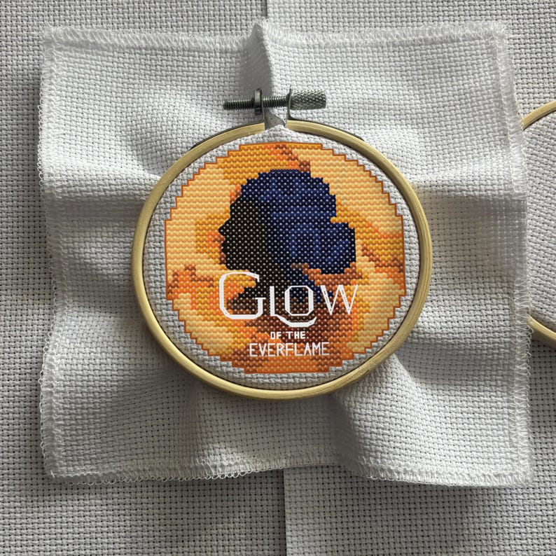 Glow of the Everflame (kindred's Curse Saga) - Book Cover + Ornament ...