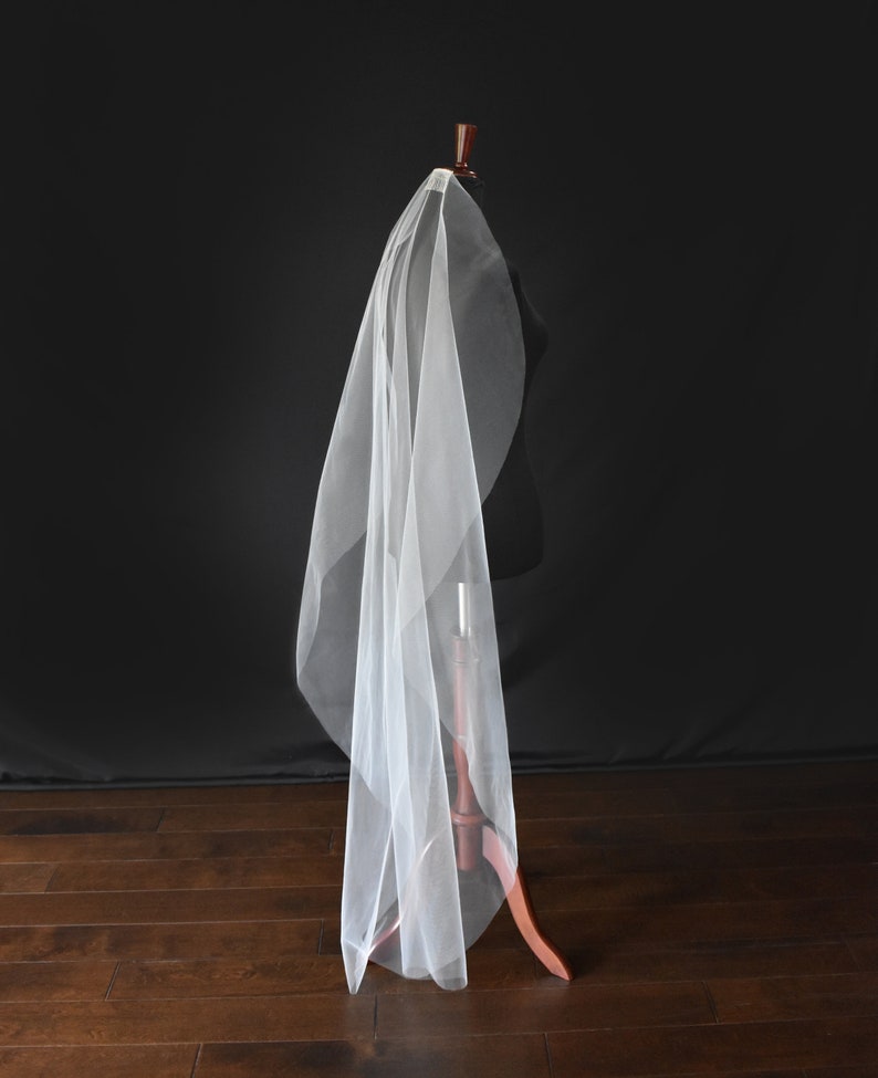 Plain Veil With Comb, Barely There Veil, Oval Veil, Spanish Mantilla ...