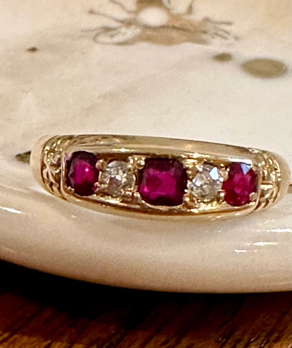 18ct GOLD RUBY DIAMOND Victorian Band Ring | Antique … - Gem