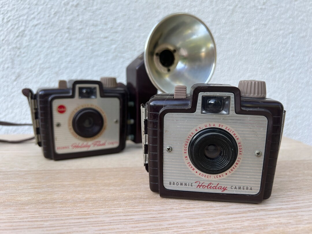 Vintage Kodak Brownie Holiday Camera | Brown Lace Strap and Flash Attachment | Retro Photography ...