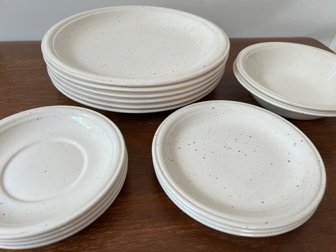 John Tams Banquet Confetti Speckled Retro Dinnerware Dinner Plates ...