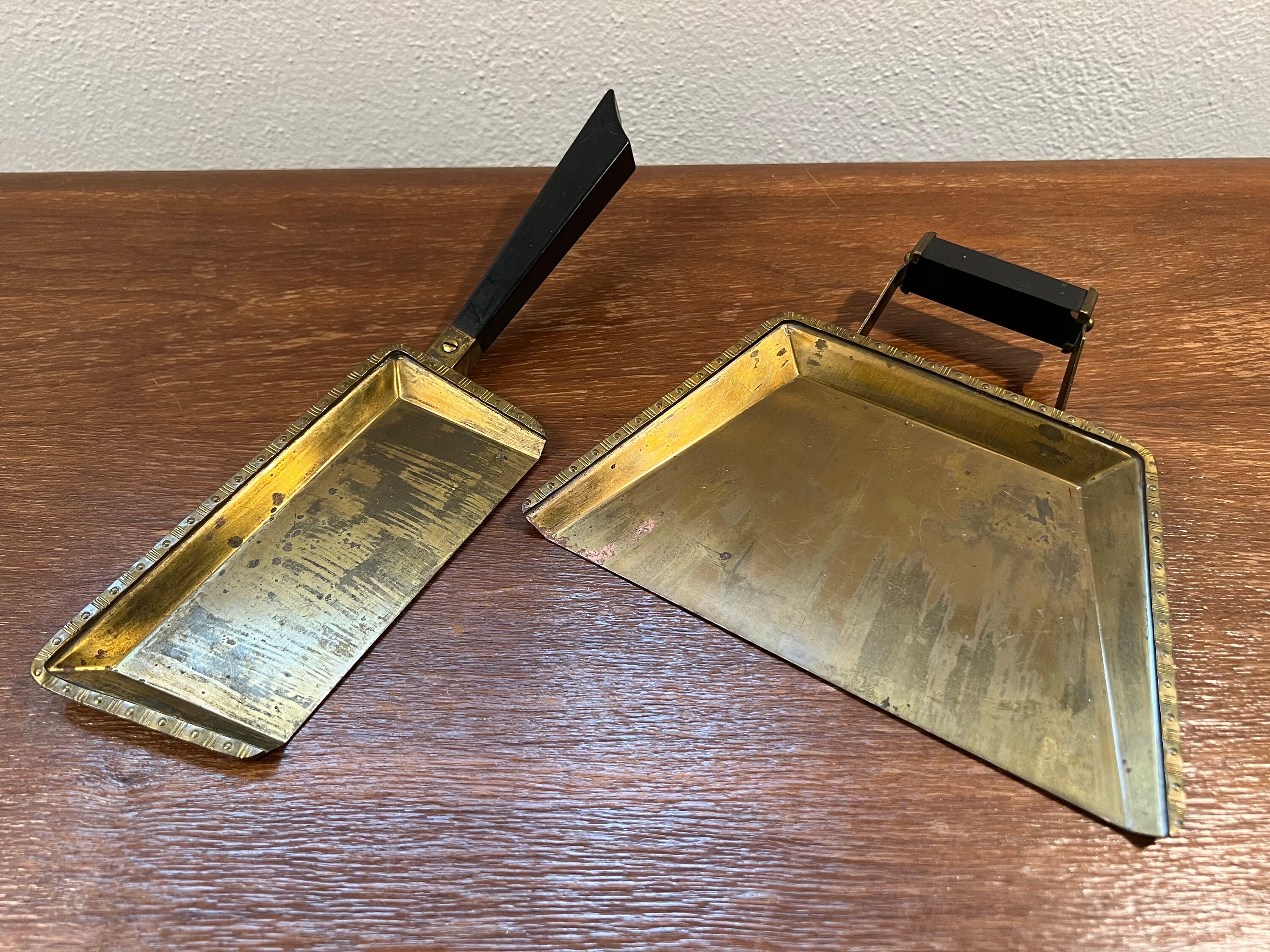 Antique 1910s-1920s S. Sternau & Co New York Brass Dust Pan Butler ...