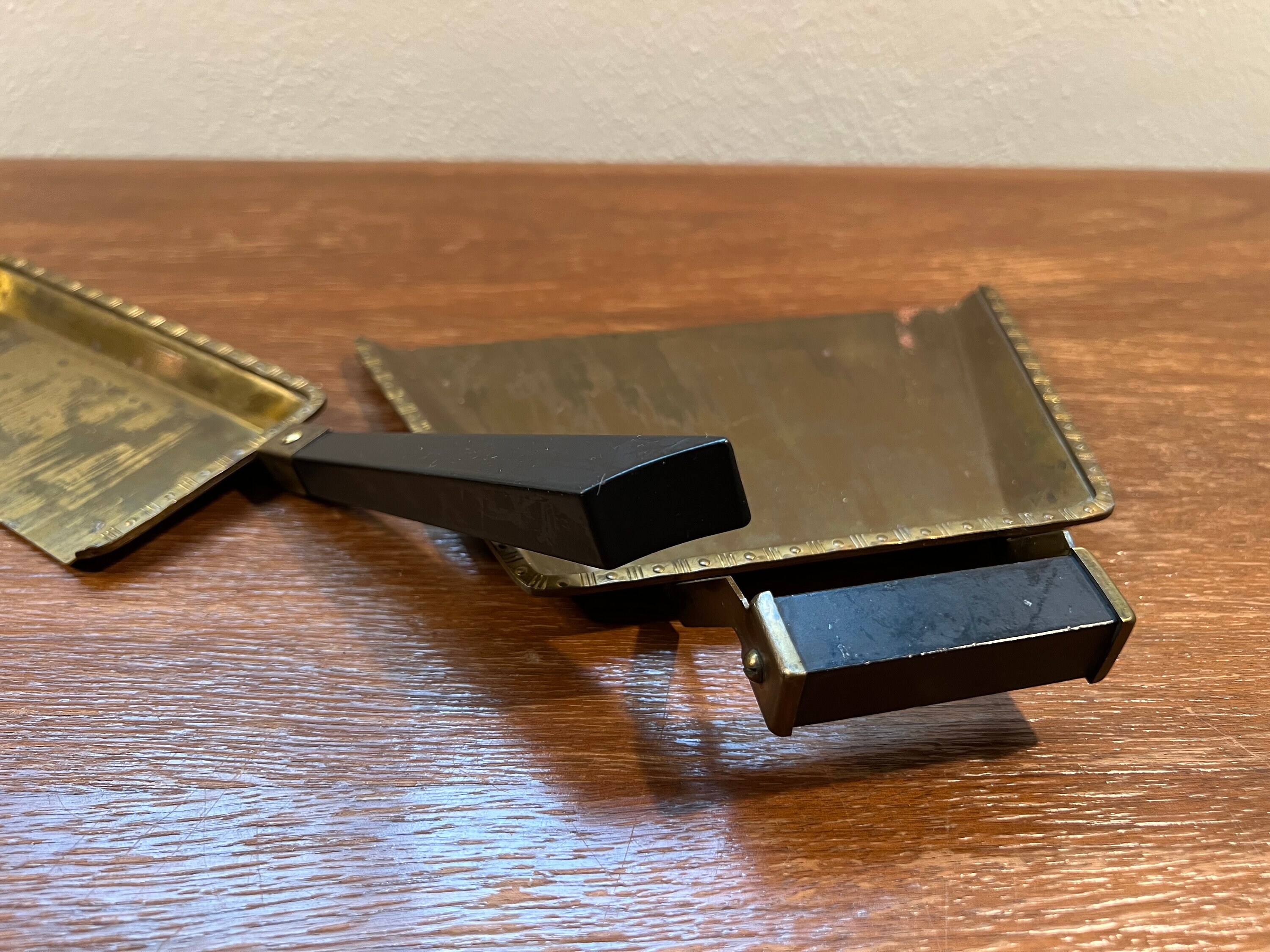 Antique 1910s-1920s S. Sternau & Co New York Brass Dust Pan Butler ...