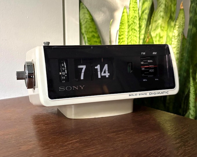 Vintage Sony Solid State Digimatic Flip Clock Radio | 8FC-100W | Space Age | Clock and Tune Need ...