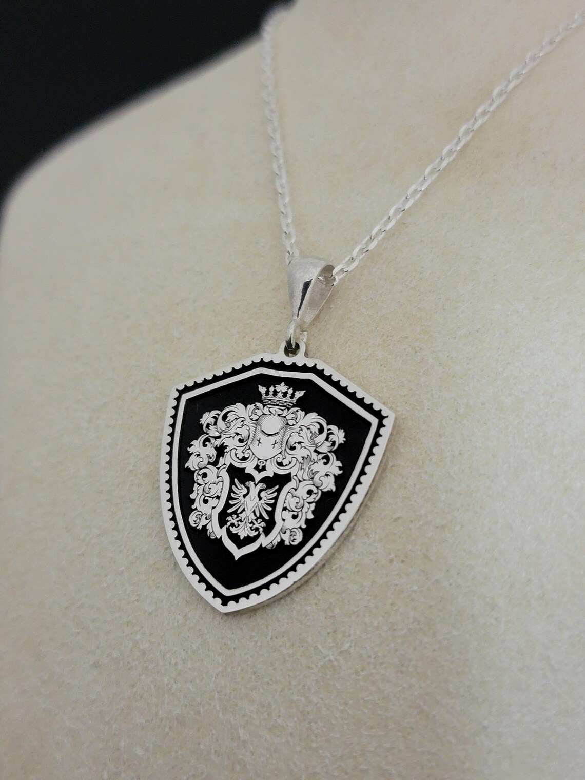 Solid Gold Family Crest Necklace: Custom Signet Pendant - Etsy