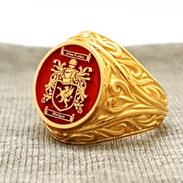Family Crest Ring - Etsy UK