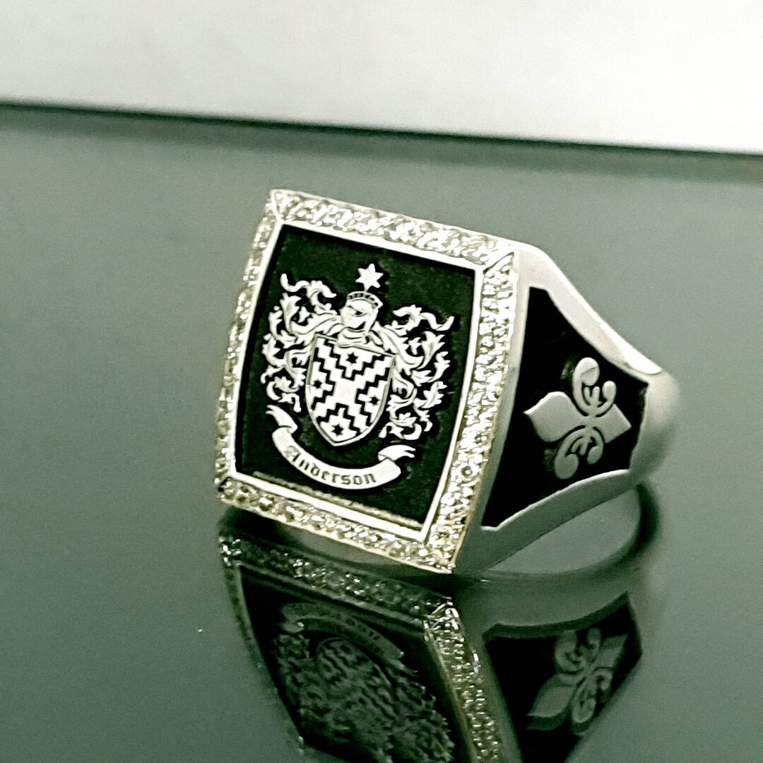 Family Crest Signet Ring, Coat of Arms Signet Ring, Family Crest Rings ...