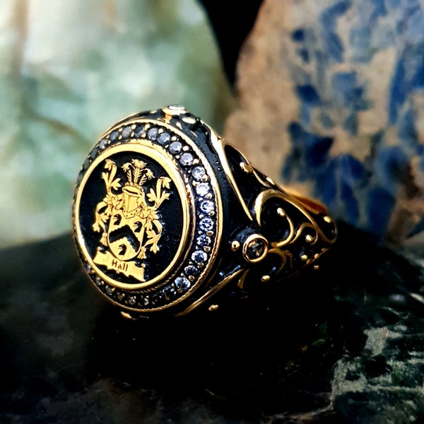 Crest Ring - Etsy