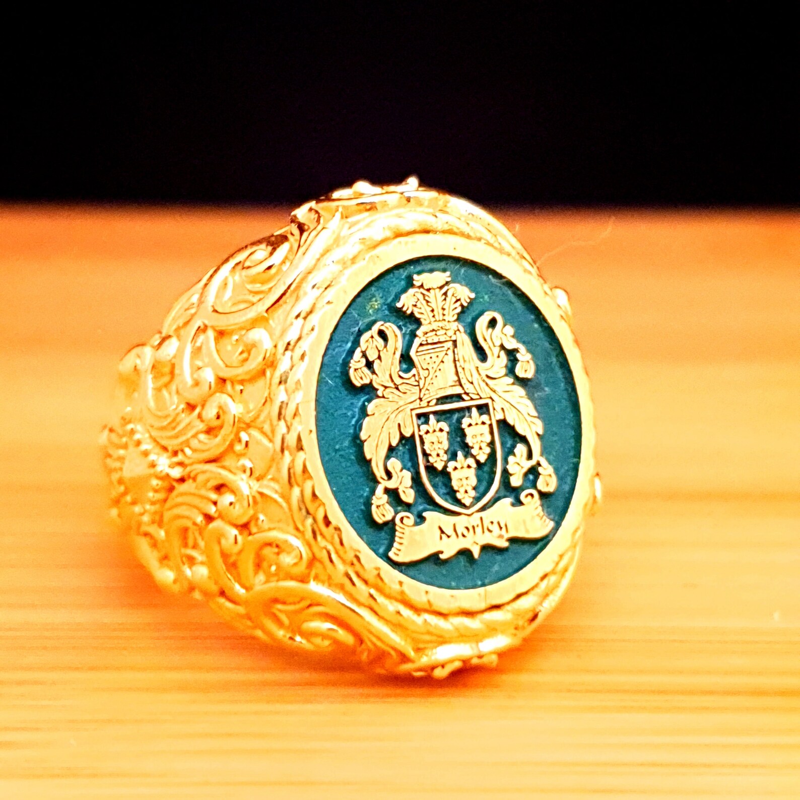 Personalized Family Crest Signet Ring: Sterling Silver, Gold Art - Etsy