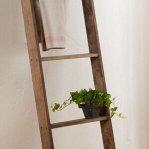 Sturbridge Yankee Display Ladder, Quilt Display Ladder, Wood Display ...
