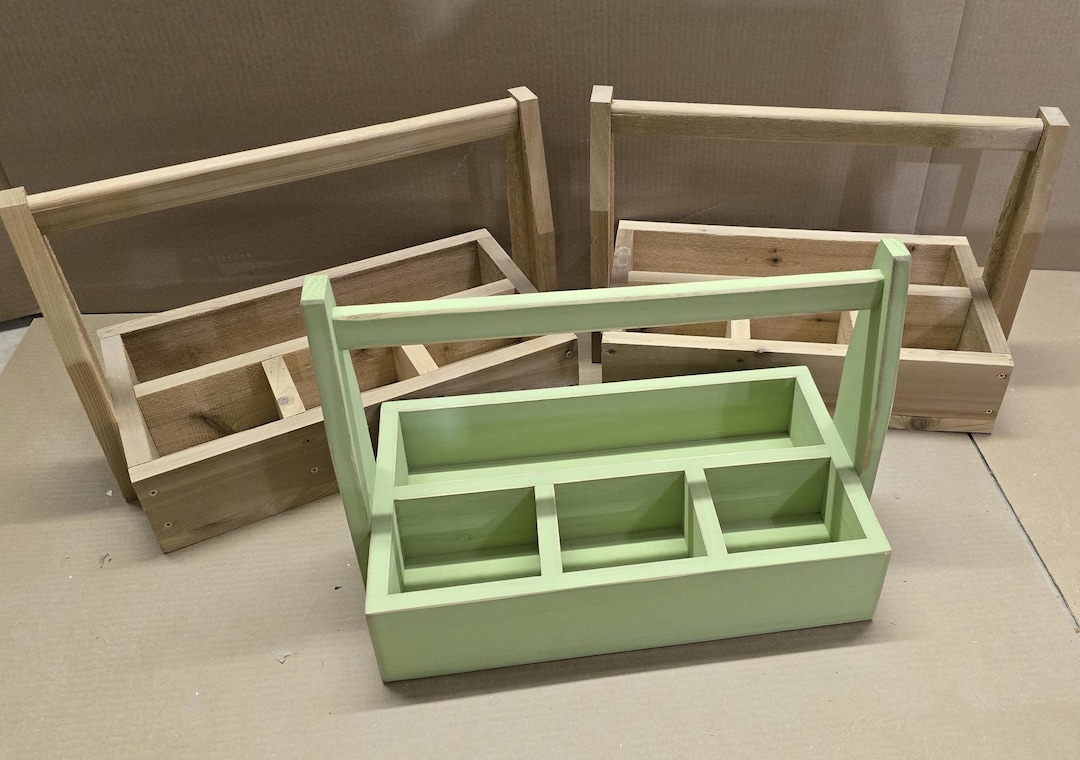 Western Red Cedar Garden Totes, Planters, Garden Totes - Closeout ...