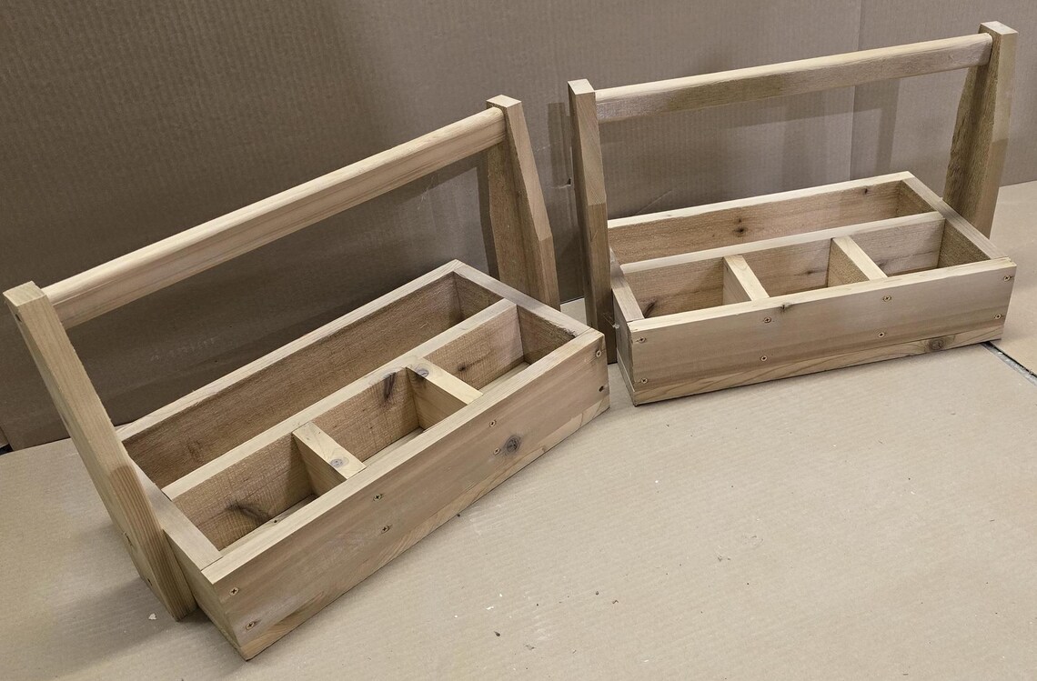 Western Red Cedar Garden Totes, Planters, Garden Totes - Closeout ...