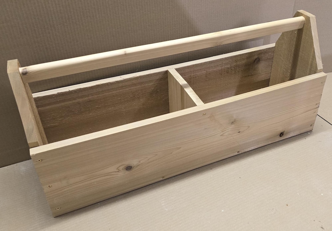 Western Red Cedar Garden Totes, Planters, Small and Large Garden Totes ...