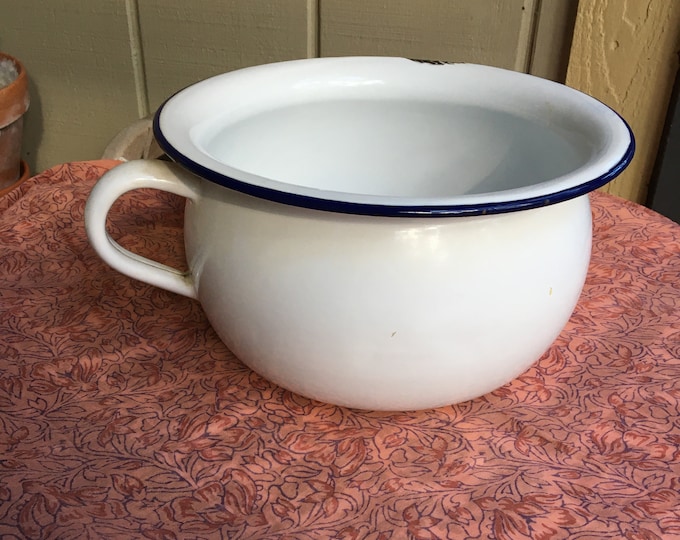 Vintage Enamel Chamber Pot - Etsy