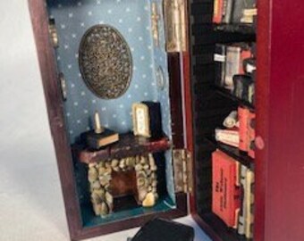 Miniature Library Diorama - Etsy