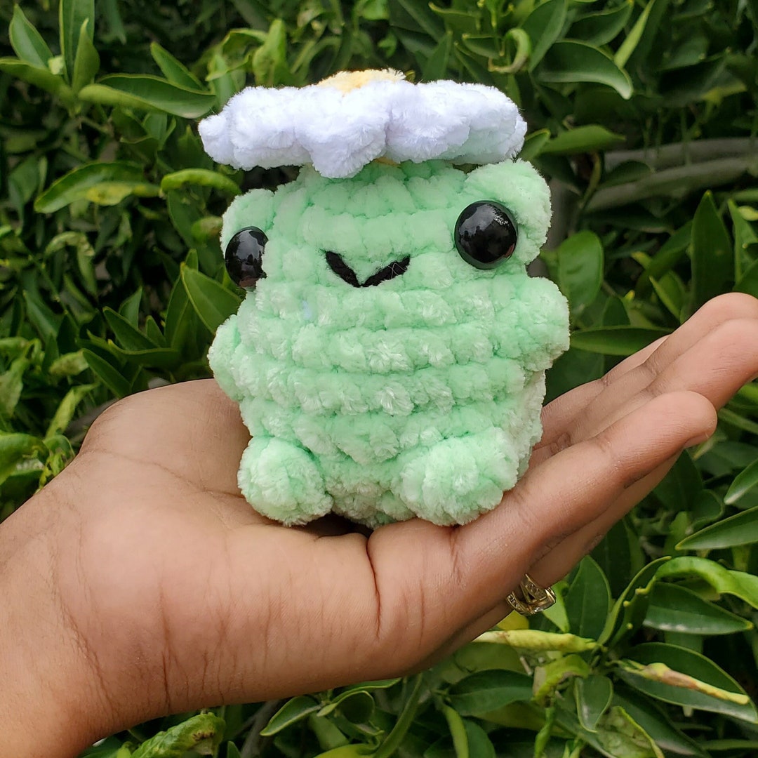 Daisy Frog NO SEW Chubby Amigurumi Crochet Pattern PDF Fluffy Flower ...