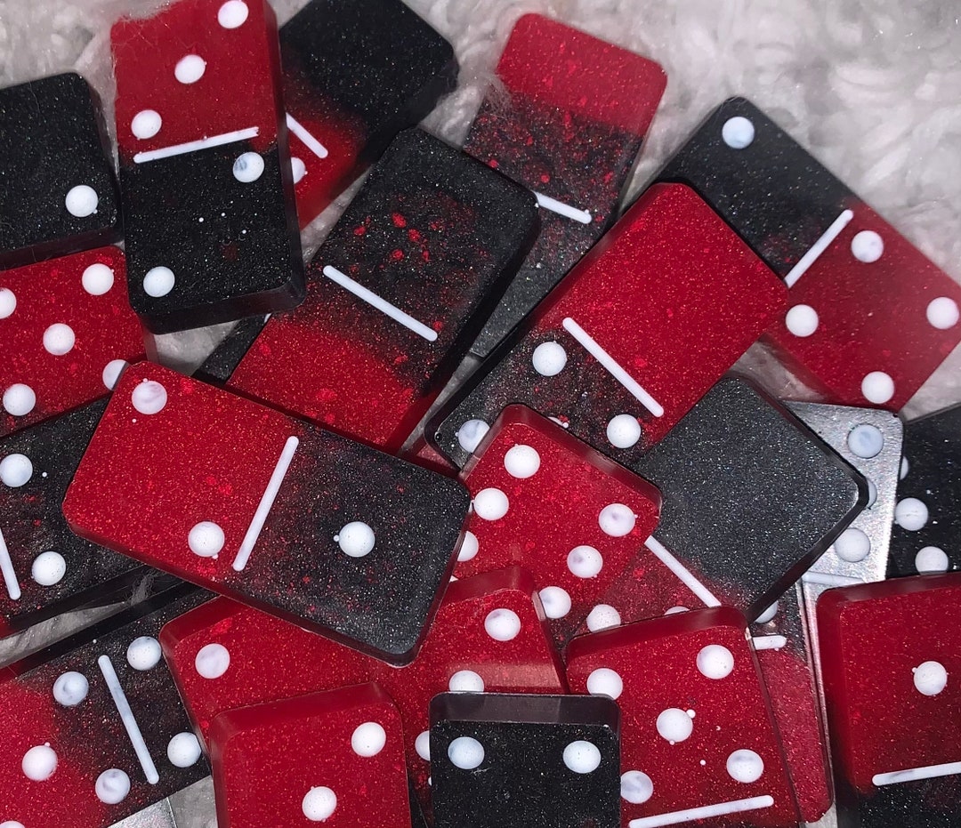 Dominoes Game , Family Game Night, Gift for Her, Gift for Him, Resin ...