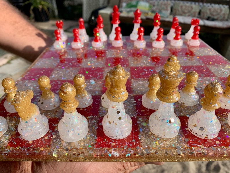 Chess Set Made From Resin, Chess Board, Red and Gold Chess Set ...