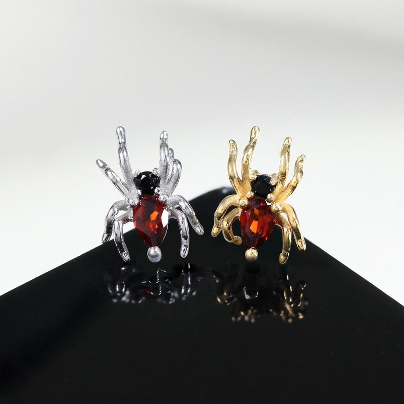 Flat Black Garnet Studs - Etsy