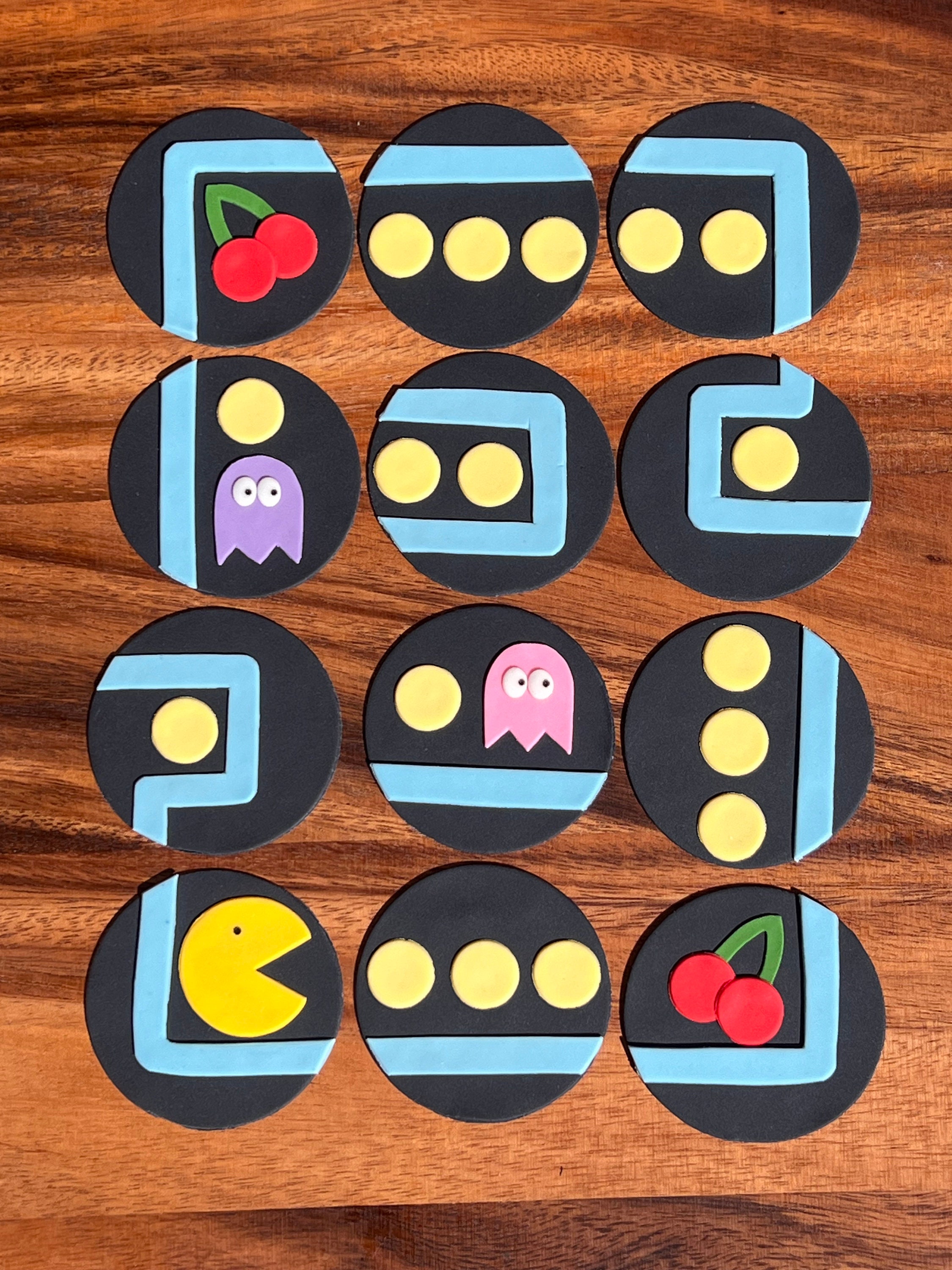 Pac-man Fondant Cupcake Toppers - Etsy