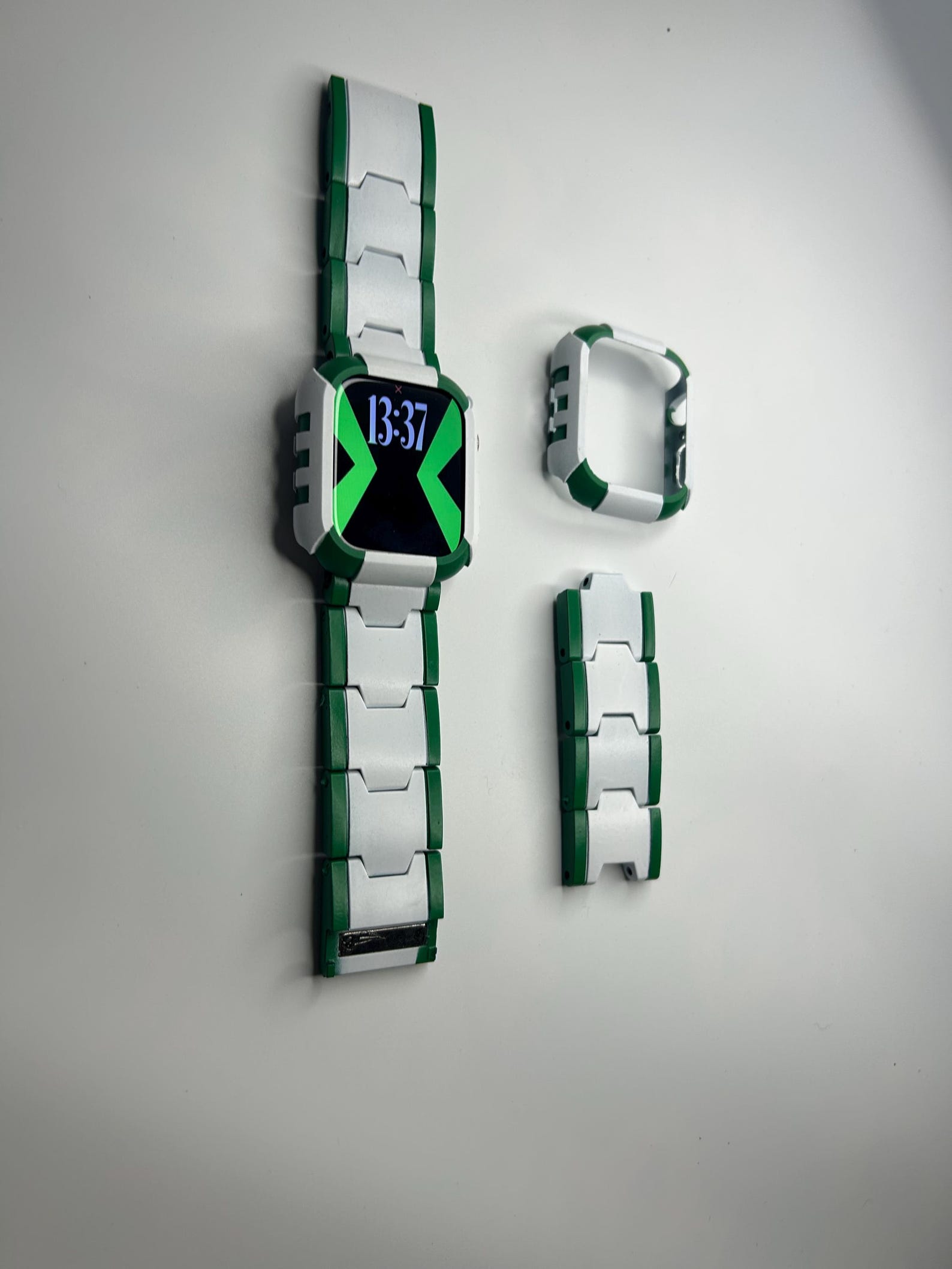 Omnitrix - Ben 10 Smartwatch Strap OV Case | Fits Apple Watch ...