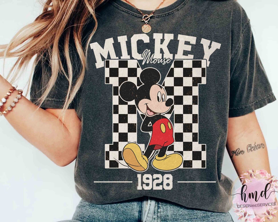 All Characters Vintage Retro Disney Checkered T-shirt, Disney Mickey ...