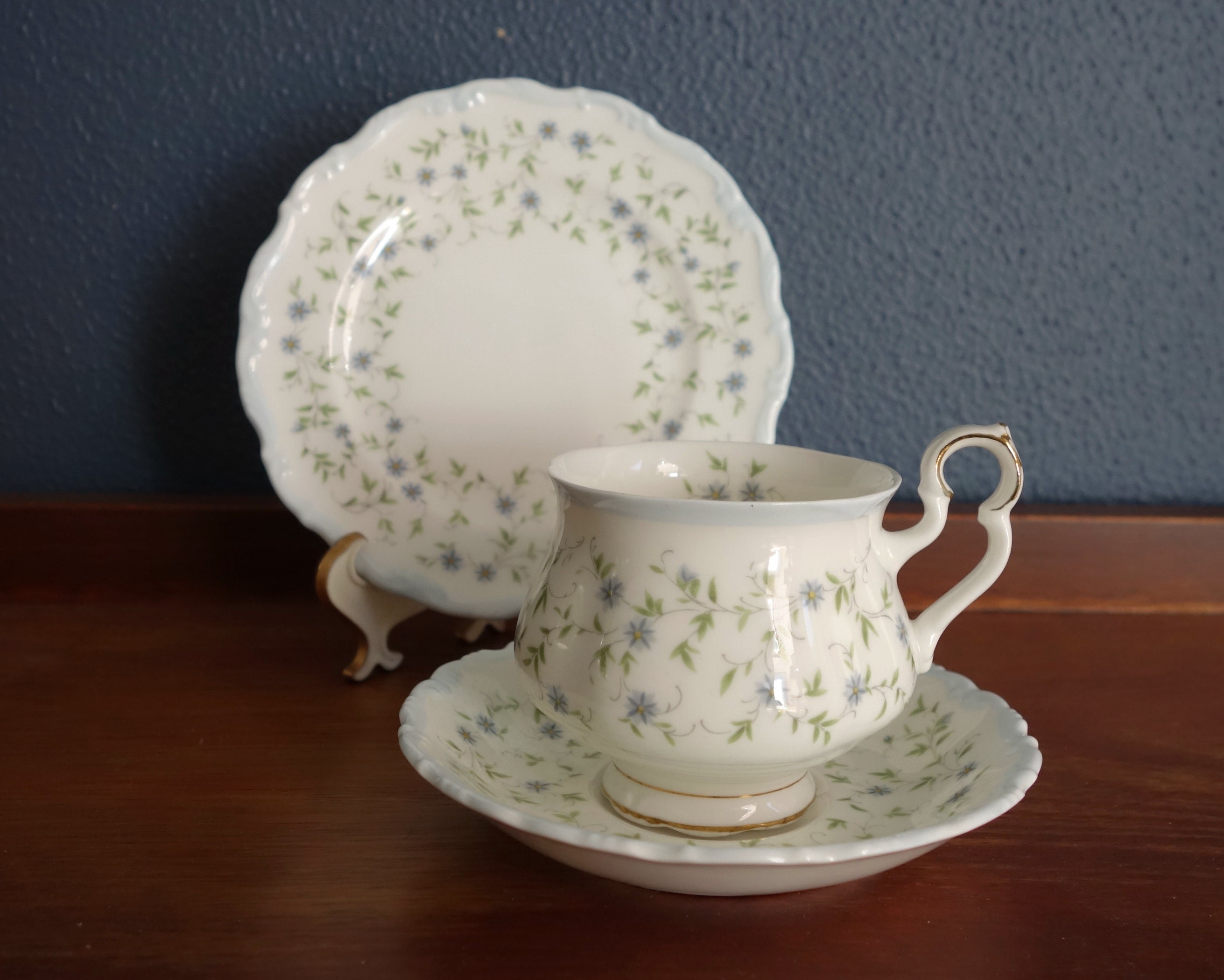 Royal Albert Caroline Tea Set for Six, C1980s - Etsy Australia