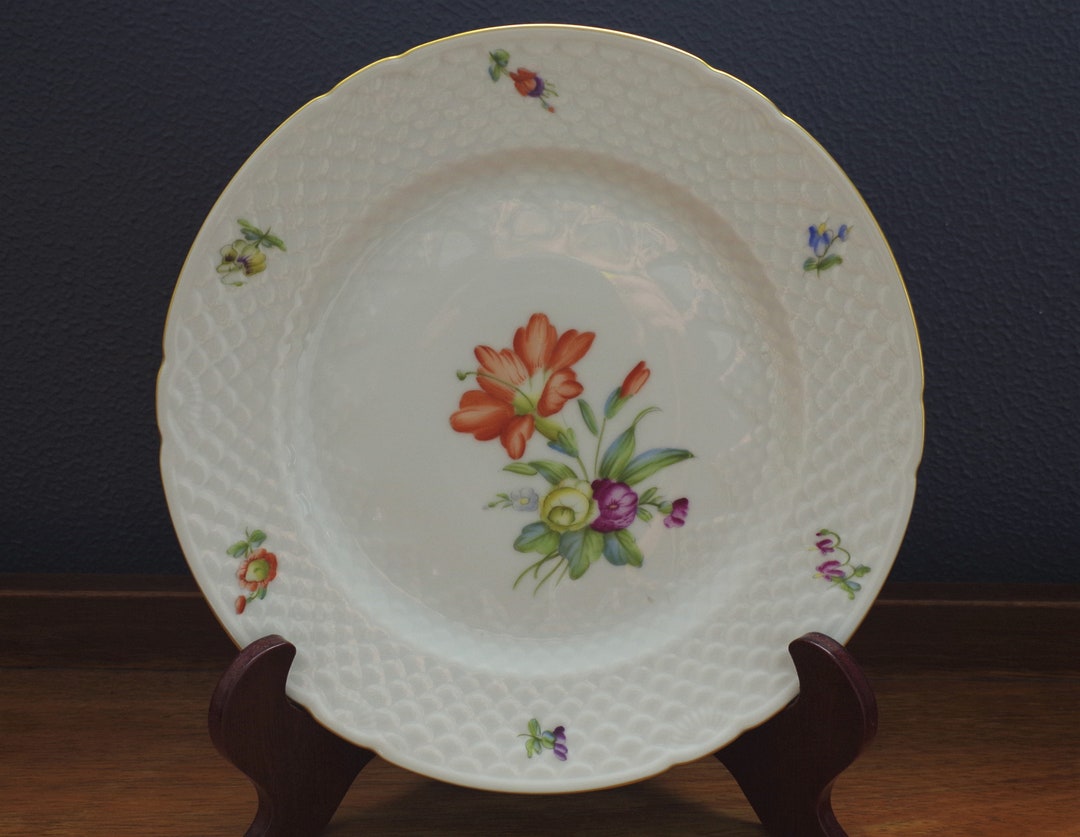 B&G bing and Grondahl Saxon Flower Plates, 3 Patterns - Etsy