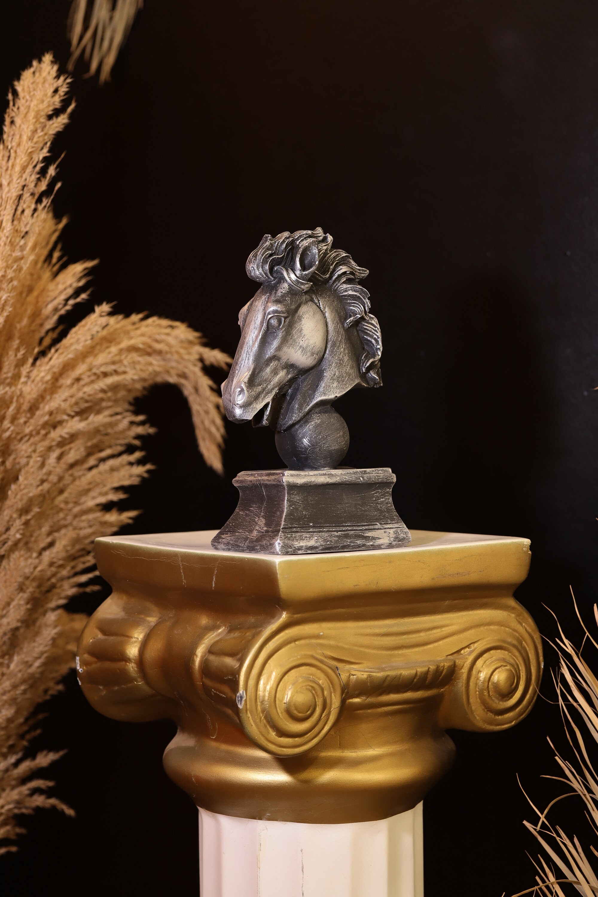 Horse Head Sculpture for Table Top Decor Animal Statue, Metallic ...