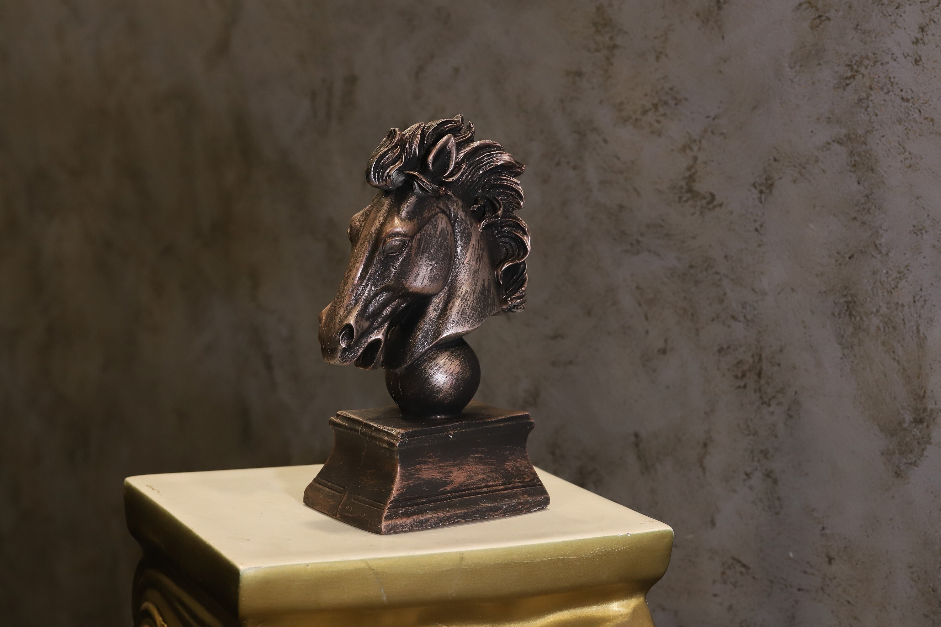 Horse Head Sculpture for Table Top Decor - Animal Statue, Metallic ...
