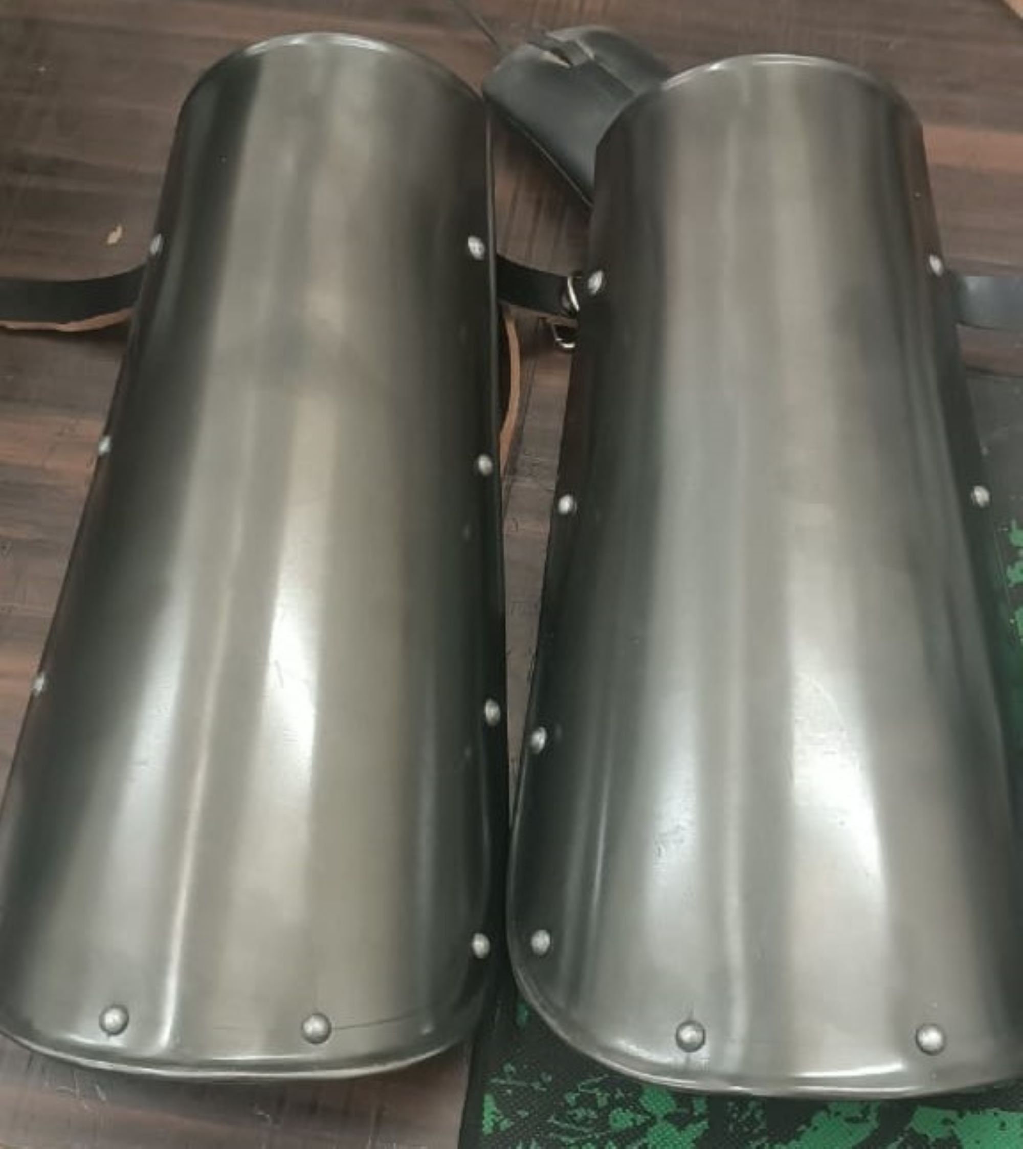 Medieval Armor Suit Gothic Leg Guard Bracer Gorget Spaulders Set Iron ...