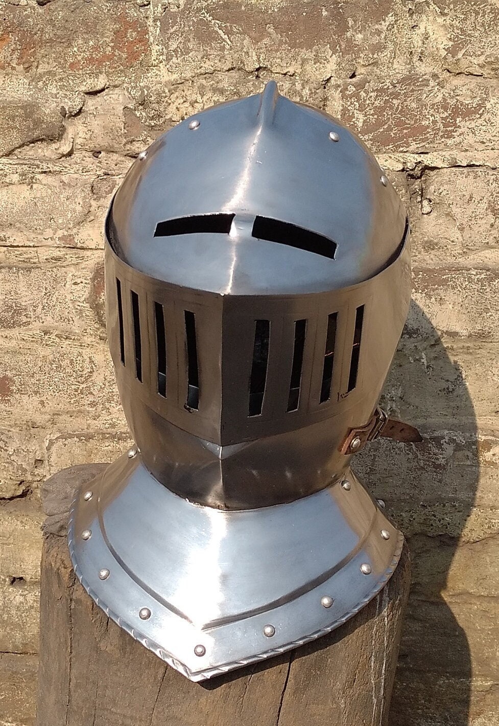 Halloween European Closed Helmet With Stand Medieval Knight Visor ...