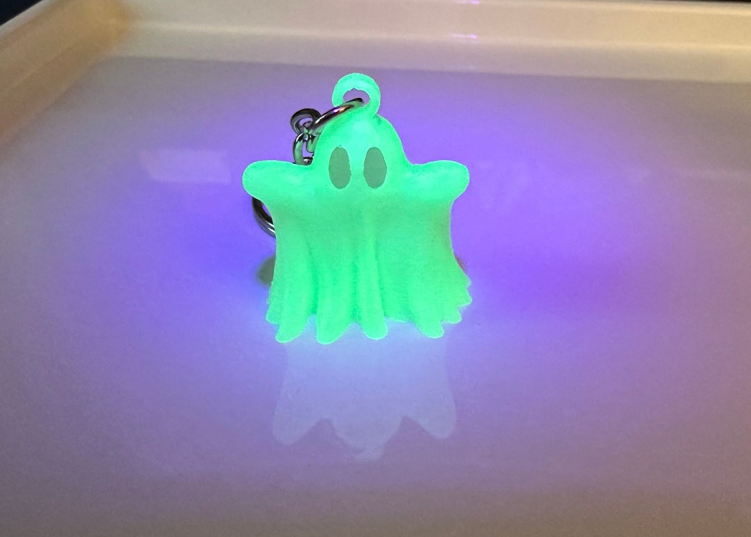 3D Printed Glow in the Dark Ghost Keyring - Etsy UK