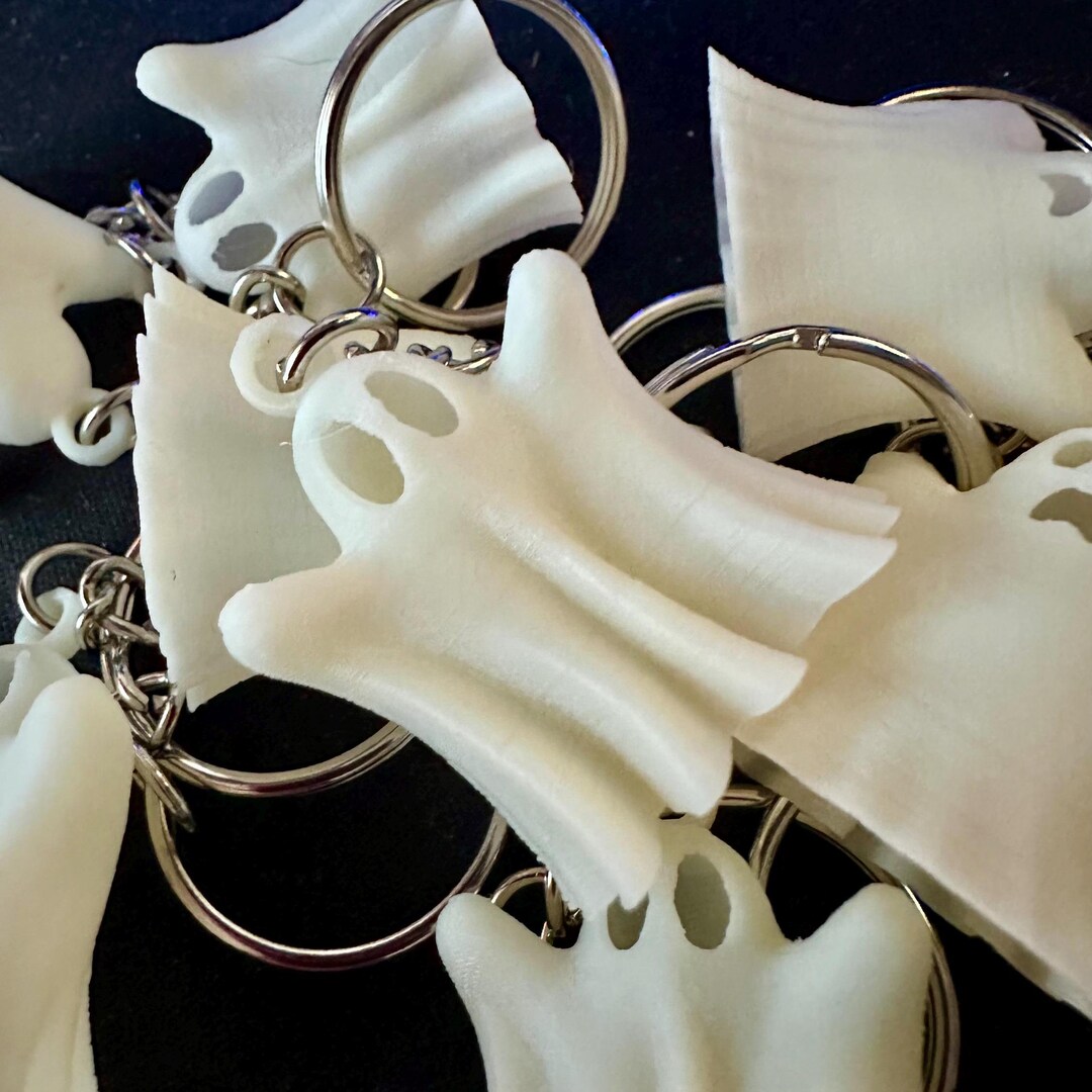 3D Printed Glow in the Dark Ghost Keyring - Etsy UK